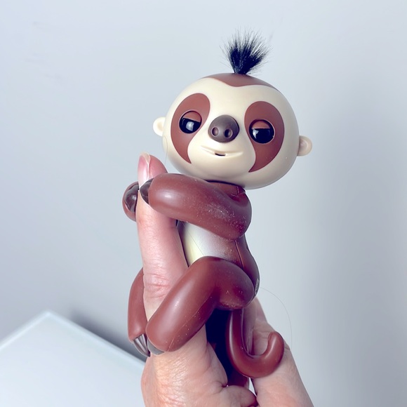 Toys | Fingerlings Baby Sloth | Poshmark